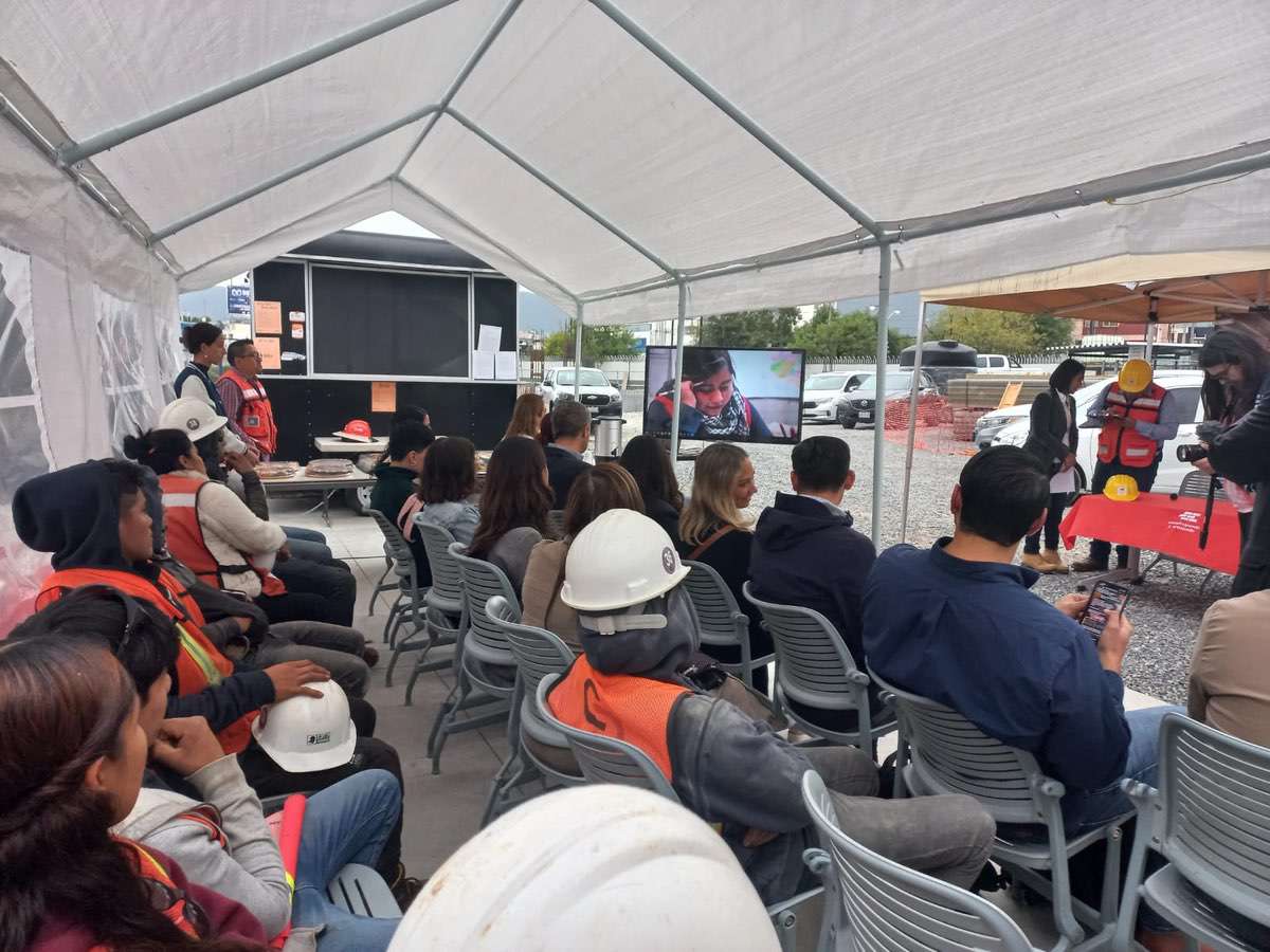 Construyendo y Creciendo inaugura un aula de estudio más en alianza con ...