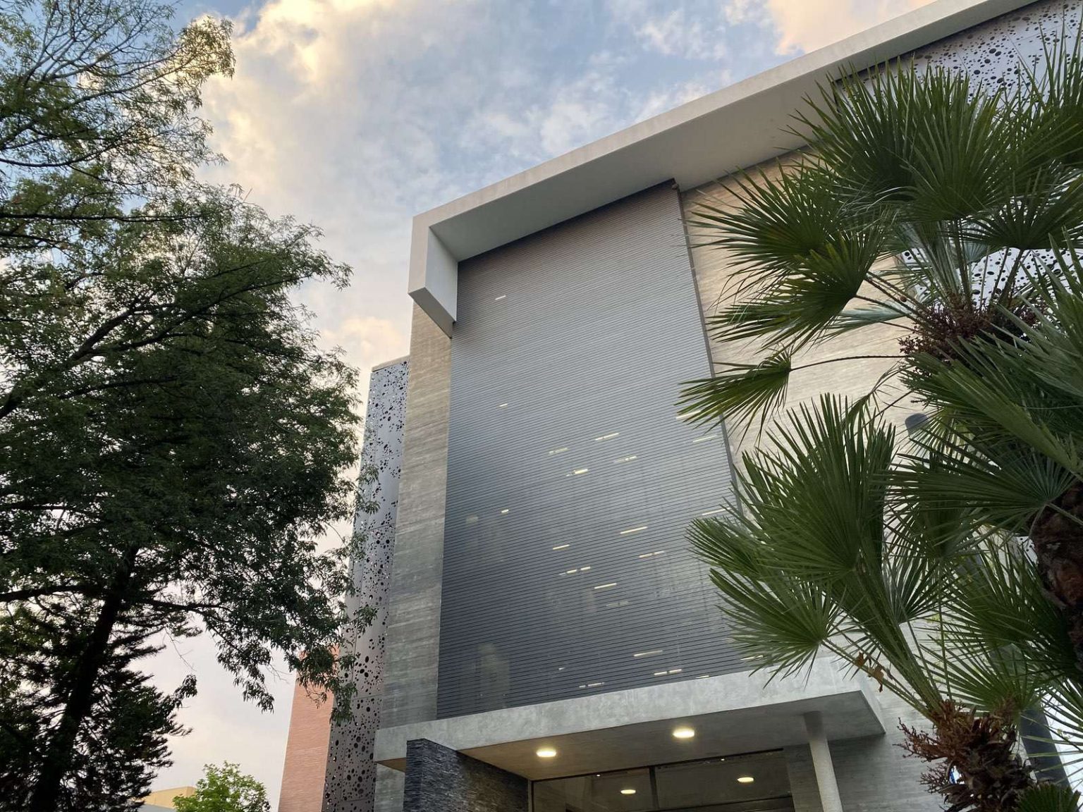 Fachadas de control solar, sistemas pasivos de eficiencia energética – Amevec