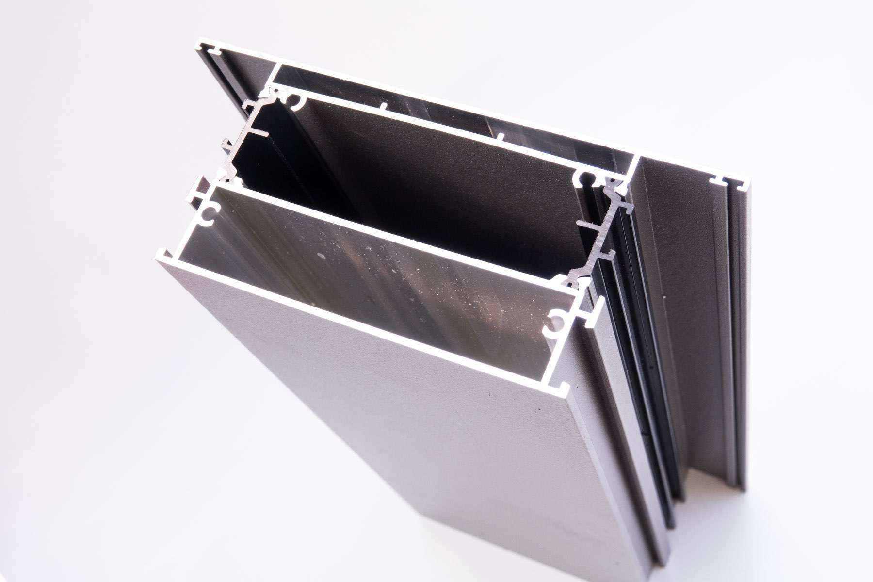 Aluminio RPT, la revolución de las fachadas vidriadas – Amevec